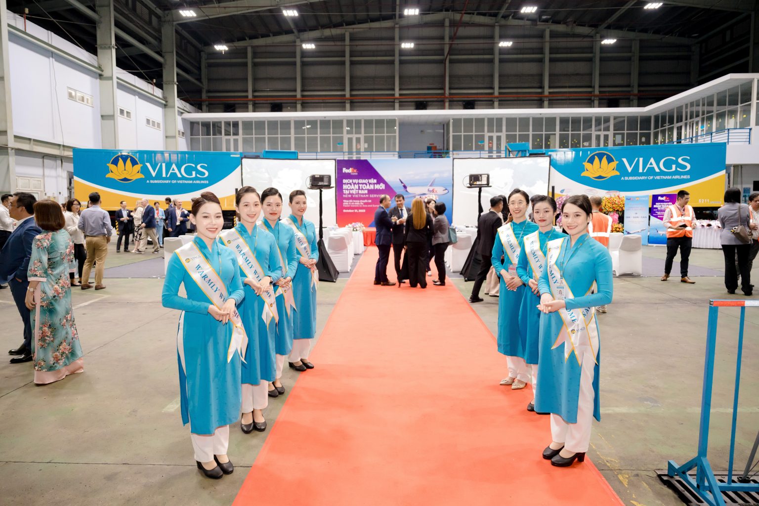 VIAGS nồng nhiệt chào mừng Hãng hàng không FedEx khai trương dịch vụ ...