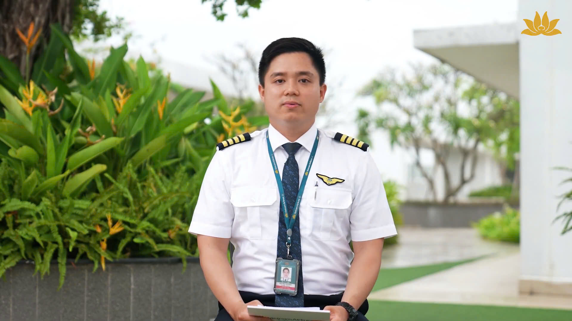 [VNA What] Ask VNA Something: Những câu hỏi thường gặp dành cho Phi công – Spirit Vietnam Airlines