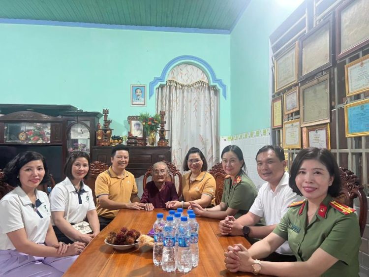 [Thơ] Cánh bay Xanh nghĩa tình – Spirit Vietnam Airlines